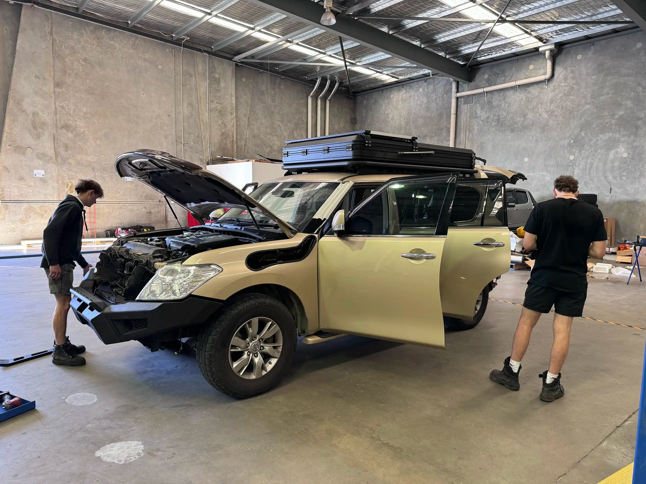 Gold Nissan Patrol Y62 – Enhanced Offroad